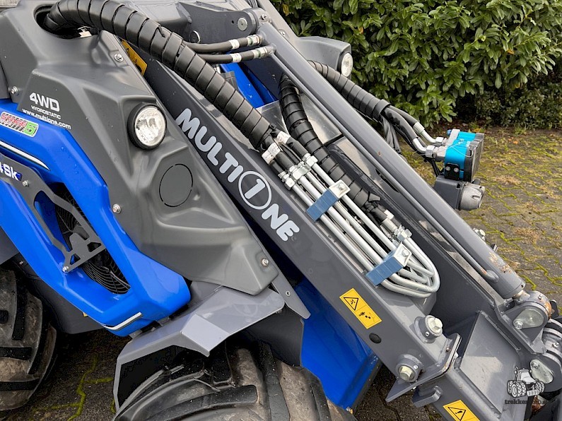 MultiOne M1 8.4 SK loader - Trekkerweb