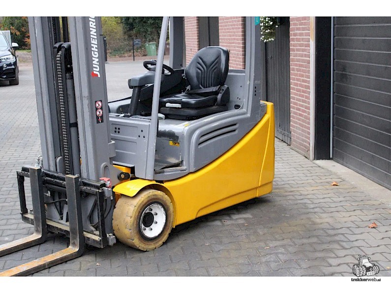 Jungheinrich EFG218k heftruck elektrische triplex 4 functies - Trekkerweb