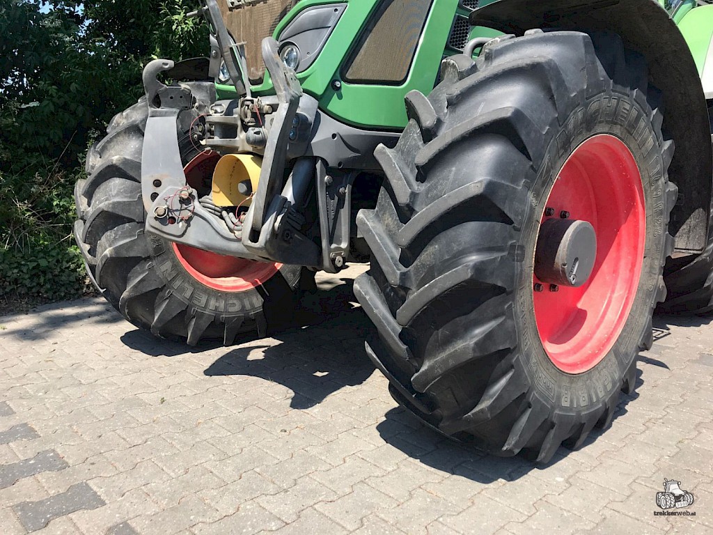 Fendt 516 Vario SCR Power - Trekkerweb