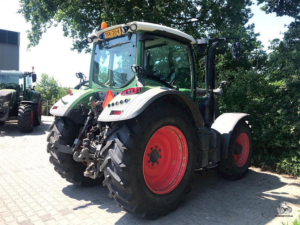 Fendt 516 Vario SCR Power - Trekkerweb