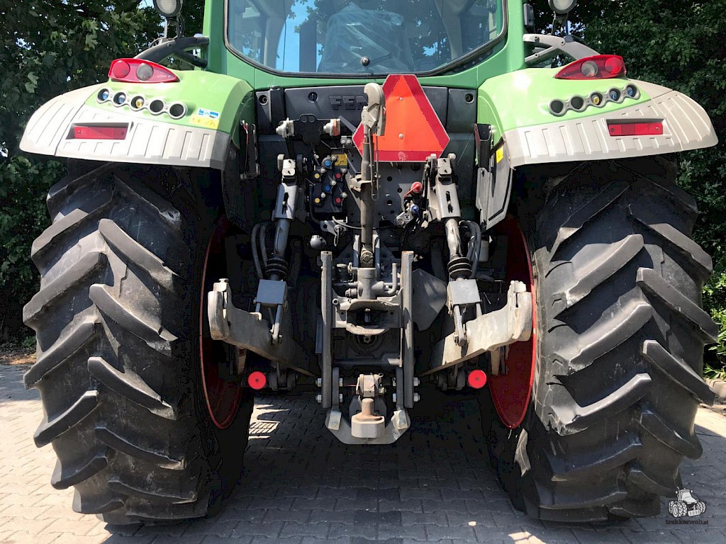 Fendt 516 Vario SCR Power - Trekkerweb