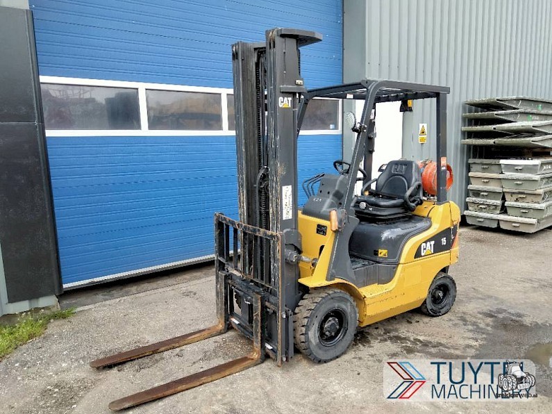 Caterpillar GP 15 N triplo 1,5 ton heftruck forklift stapler - Trekkerweb