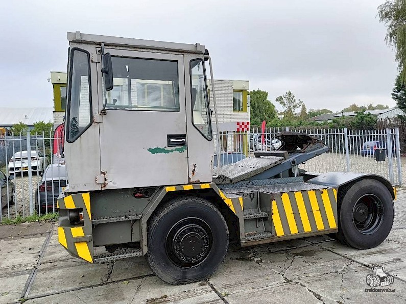 Terberg trt89 terminal trekker tractor port handler 4X4 - Trekkerweb